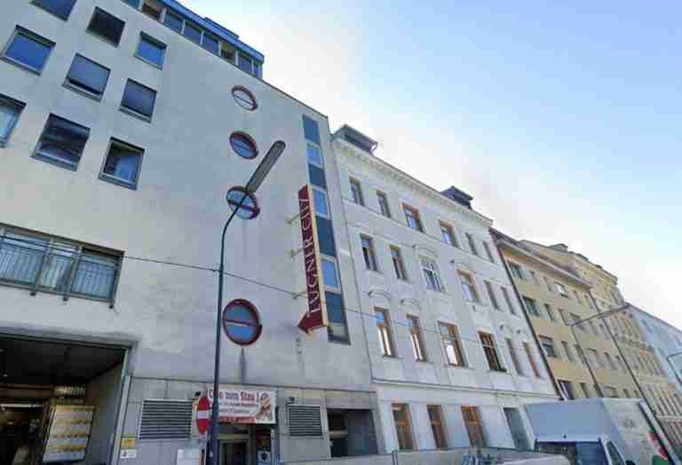 Top 10 Shopping Malls in Vienna [Shopping Centers & Outlets]