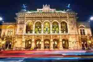 Guide to Vienna State Opera: Program, Tours & History - 2024